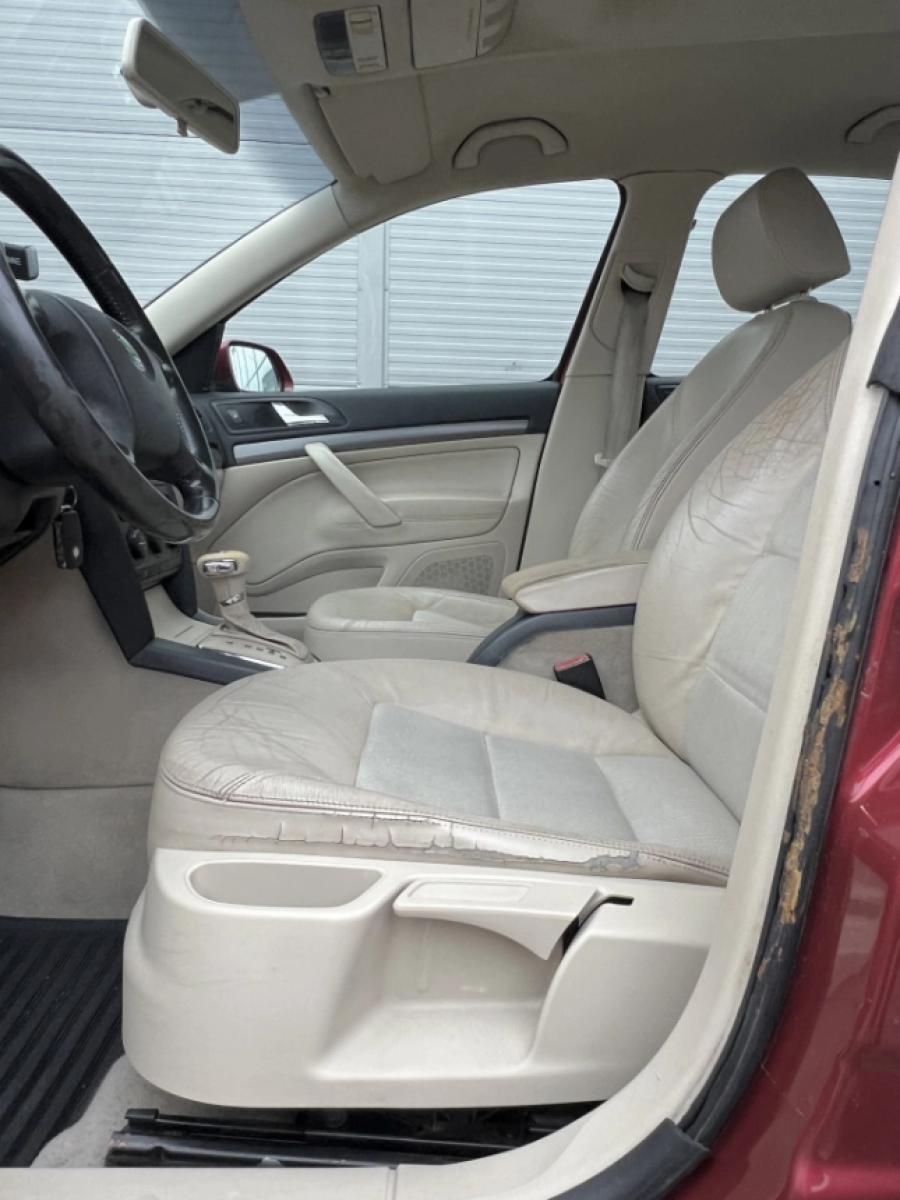 Sarkans Skoda Octavia 2007 Rīga, ar dzinēja tilpumu 2.00 L un nobraukumu 273 tūkst. km par 2270 €, foto 10 vietnē AUTOMOTO.COM.LV