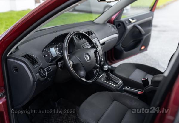 Sarkans Skoda Octavia 2007 Tallina, ar dzinēja tilpumu 1.90 L un nobraukumu 231 tūkst. km par 1999 €, foto 9 vietnē AUTOMOTO.COM.LV