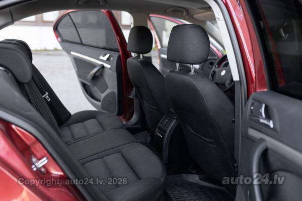 Sarkans Skoda Octavia 2007 Tallina, ar dzinēja tilpumu 1.90 L un nobraukumu 231 tūkst. km par 1999 €, foto 11 vietnē AUTOMOTO.COM.LV