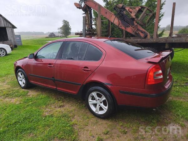 Red Skoda Octavia 2007 in Preili, with an engine capacity of 1.90 L and mileage of 400 thousand km for 1000 €, photo 4 on AUTOMOTO.COM.LV
