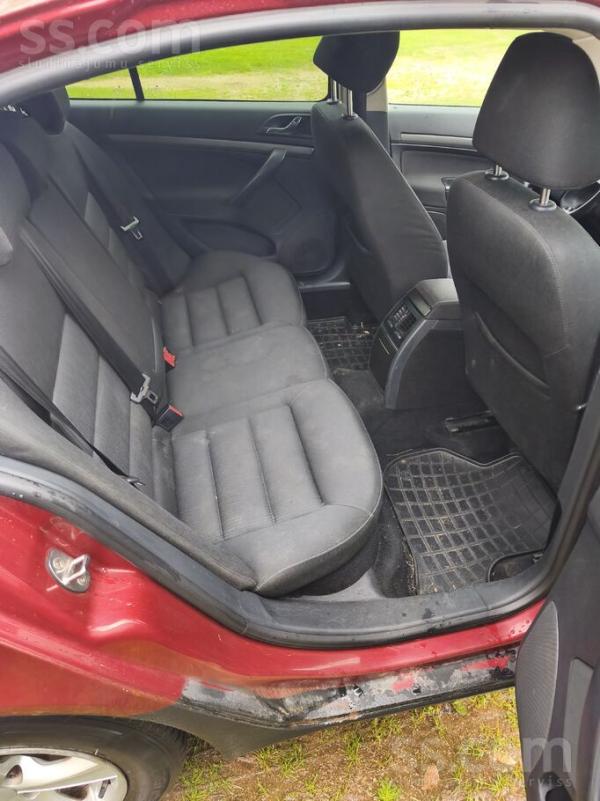 Red Skoda Octavia 2007 in Preili, with an engine capacity of 1.90 L and mileage of 400 thousand km for 1000 €, photo 10 on AUTOMOTO.COM.LV