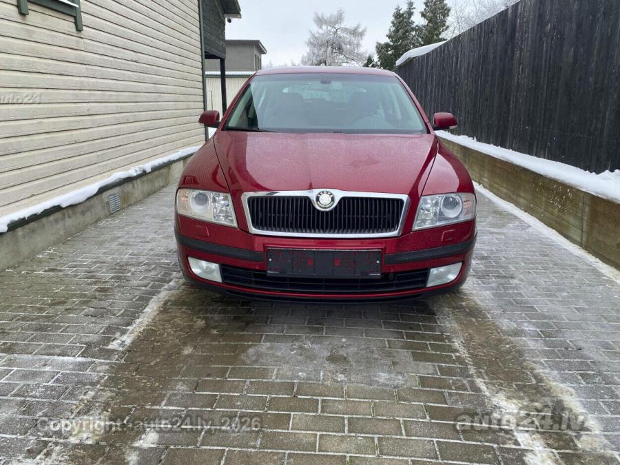 Red Skoda Octavia 2008 in Tallinn, with an engine capacity of 2.00 L and mileage of 269 thousand km for 4499 €, photo 2 on AUTOMOTO.COM.LV