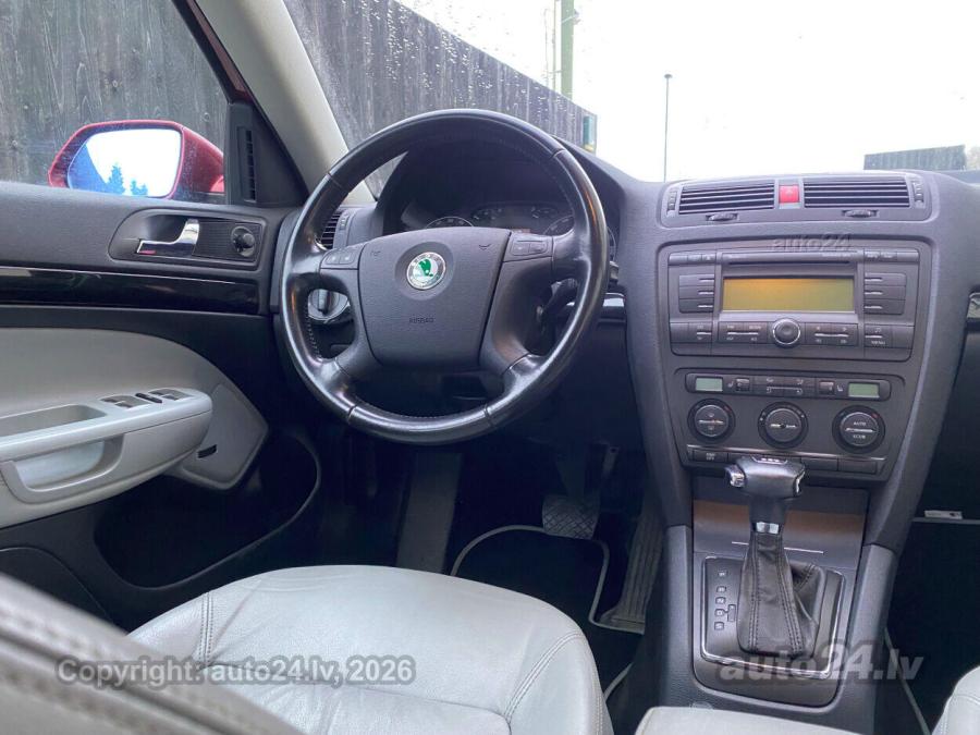 Red Skoda Octavia 2008 in Tallinn, with an engine capacity of 2.00 L and mileage of 269 thousand km for 4499 €, photo 19 on AUTOMOTO.COM.LV