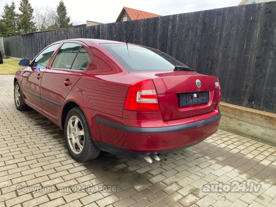 Sarkans Skoda Octavia 2008 Tallina, ar dzinēja tilpumu 2.00 L un nobraukumu 269 tūkst. km par 4290 €, foto 5 vietnē AUTOMOTO.COM.LV