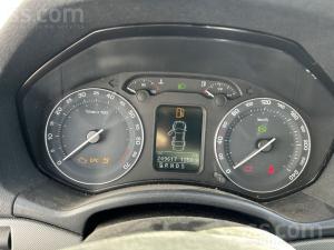 Красный Шкода Октавия 2008 в Лиепая, объемом двигателя 2.00 л и пробегом 250 тыс. км за 1800 €, фото 9 на AUTOMOTO.COM.LV