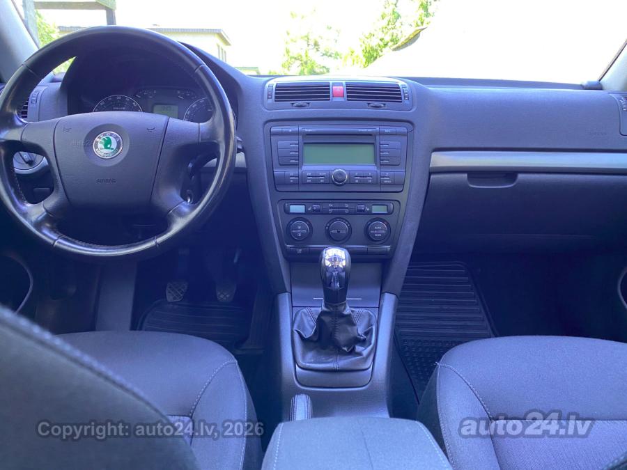 Красный Шкода Октавия 2008 в Таллин, объемом двигателя 2.00 л и пробегом 281 тыс. км за 3299 €, фото 12 на AUTOMOTO.COM.LV