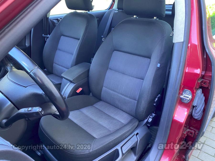 Красный Шкода Октавия 2008 в Таллин, объемом двигателя 2.00 л и пробегом 281 тыс. км за 3299 €, фото 17 на AUTOMOTO.COM.LV