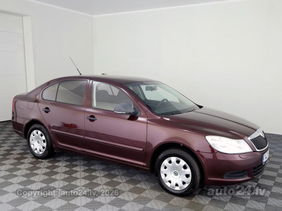 Красный Шкода Октавия 2010 в Таллин, объемом двигателя 1.20 л и пробегом 183 тыс. км за 1999 €, фото 1 на AUTOMOTO.COM.LV