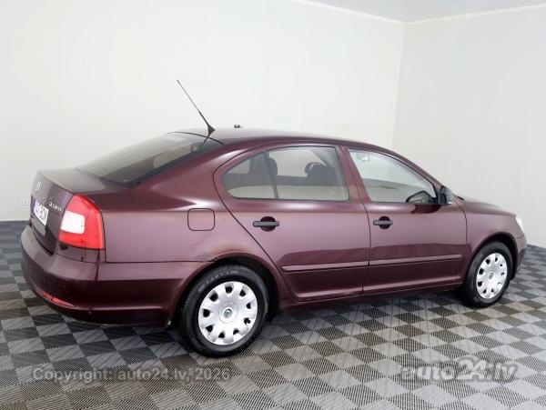 Red Skoda Octavia 2010 in Tallinn, with an engine capacity of 1.20 L and mileage of 183 thousand km for 1999 €, photo 3 on AUTOMOTO.COM.LV