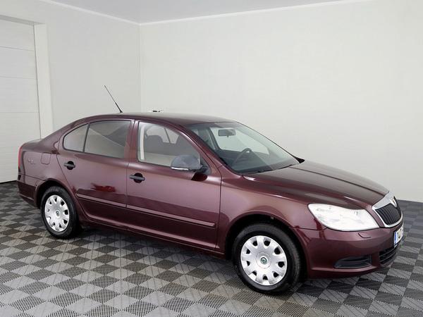 Красный Шкода Октавия 2010 в Таллин, объемом двигателя 1.20 л и пробегом 183 тыс. км за 1499 €, фото 1 на AUTOMOTO.COM.LV