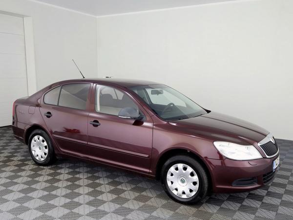 Красный Шкода Октавия 2010 в Таллин, объемом двигателя 1.20 л и пробегом 183 тыс. км за 1499 €, фото 10 на AUTOMOTO.COM.LV