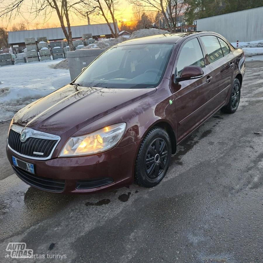 Red Skoda Octavia 2011 in Vilnius, with an engine capacity of 1.60 L and mileage of 275 thousand km for 3100 €, photo 1 on AUTOMOTO.COM.LV