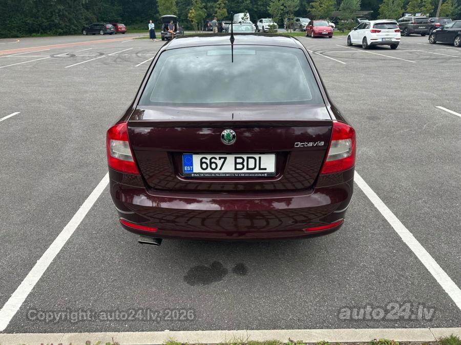 Sarkans Skoda Octavia 2011 Tallina, ar dzinēja tilpumu 1.20 L un nobraukumu 192 tūkst. km par 2200 €, foto 5 vietnē AUTOMOTO.COM.LV