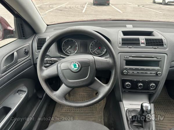Red Skoda Octavia 2011 in Tallinn, with an engine capacity of 1.20 L and mileage of 192 thousand km for 2200 €, photo 7 on AUTOMOTO.COM.LV