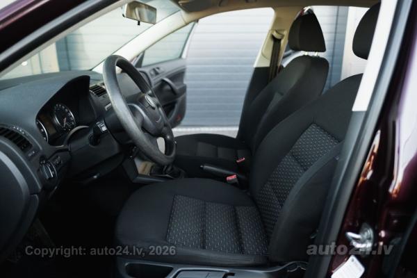 Sarkans Skoda Octavia 2011 Tallina, ar dzinēja tilpumu 1.20 L un nobraukumu 192 tūkst. km par 2699 €, foto 5 vietnē AUTOMOTO.COM.LV