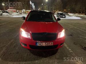 Sarkans Skoda Octavia 2012 Rīga, ar dzinēja tilpumu 1.60 L un nobraukumu 300 tūkst. km par 2750 €, foto 2 vietnē AUTOMOTO.COM.LV