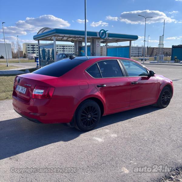 Red Skoda Octavia 2013 in Jogeva, with an engine capacity of 1.20 L and mileage of 285 thousand km for 4300 €, photo 3 on AUTOMOTO.COM.LV
