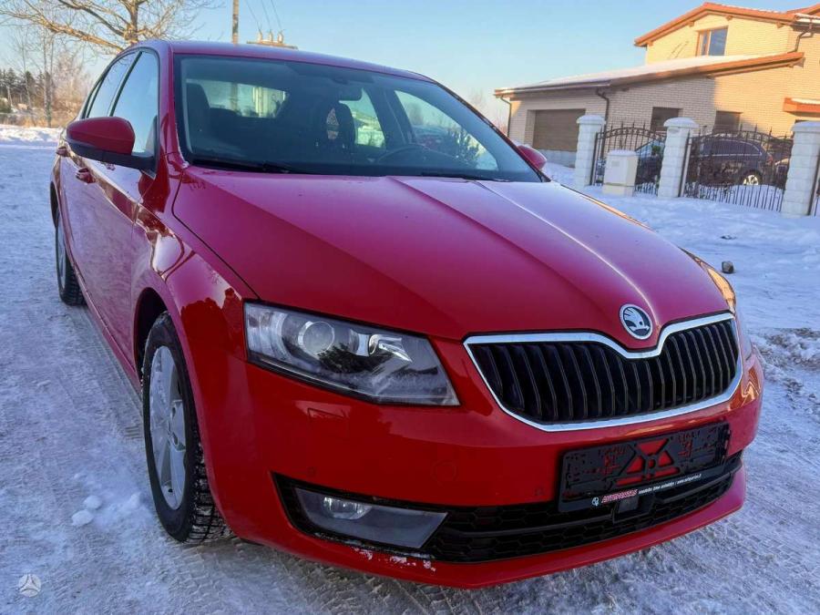 Red Skoda Octavia 2014 in Panevezys, with an engine capacity of 1.40 L and mileage of 190 thousand km for 6760 €, photo 3 on AUTOMOTO.COM.LV