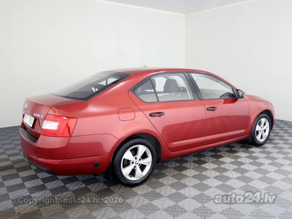 Red Skoda Octavia 2014 in Tallinn, with an engine capacity of 1.20 L and mileage of 469 thousand km for 2799 €, photo 3 on AUTOMOTO.COM.LV