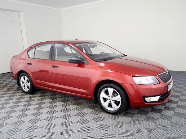 Red Skoda Octavia 2014 in Tallinn, with an engine capacity of 1.20 L and mileage of 469 thousand km for 2399 €, photo 9 on AUTOMOTO.COM.LV