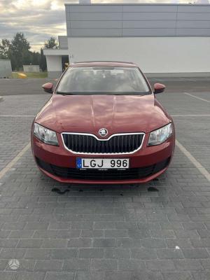 Красный Шкода Октавия 2015 в Каунас, объемом двигателя 1.20 л и пробегом 145 тыс. км за 5900 €, фото  на AUTOMOTO.COM.LV