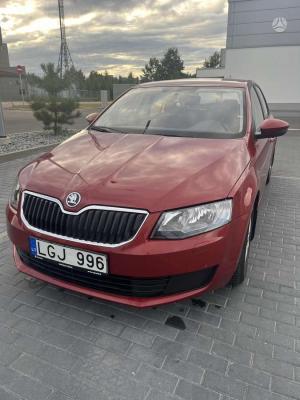 Red Skoda Octavia 2015 in Kaunas, with an engine capacity of 1.20 L and mileage of 145 thousand km for 5900 €, photo 3 on AUTOMOTO.COM.LV