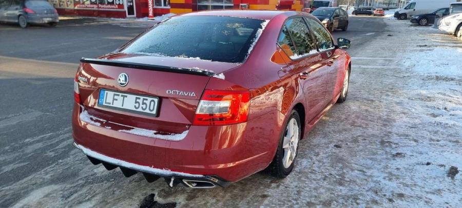 Red Skoda Octavia 2016 in Vilnius, with an engine capacity of 1.97 L and mileage of 105 thousand km for 9999 €, photo 18 on AUTOMOTO.COM.LV
