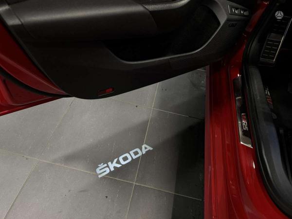 Red Skoda Octavia 2020 in Vilnius, with an engine capacity of 1.40 L and mileage of 44 thousand km for 26177 €, photo 8 on AUTOMOTO.COM.LV