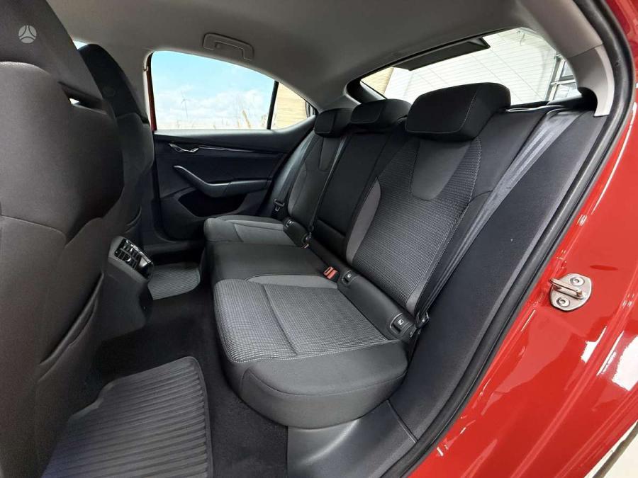 Red Skoda Octavia 2020 in Kaunas, with an engine capacity of 1.97 L and mileage of 197 thousand km for 14600 €, photo 20 on AUTOMOTO.COM.LV