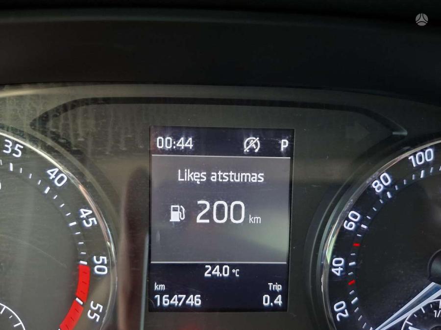 Красный Шкода Октавия 2020 в Каунас, объемом двигателя 1.97 л и пробегом 165 тыс. км за 14900 €, фото 12 на AUTOMOTO.COM.LV