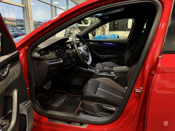 Red Skoda Octavia 2020 in Vilnius, with an engine capacity of 1.40 L and mileage of 44 thousand km for 23444 €, photo 8 on AUTOMOTO.COM.LV
