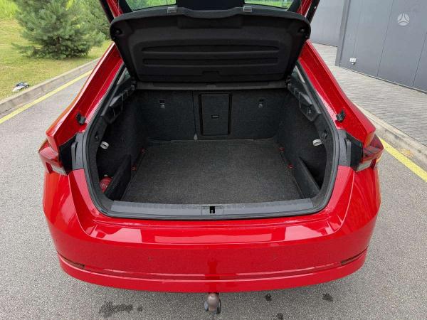 Red Skoda Octavia 2022 in Kaunas, with an engine capacity of 1.00 L and mileage of 171 thousand km for 12900 €, photo 9 on AUTOMOTO.COM.LV