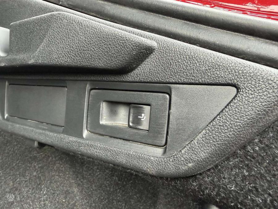 Sarkans Skoda Octavia 2022 Kauņa, ar dzinēja tilpumu 1.00 L un nobraukumu 171 tūkst. km par 12500 €, foto 12 vietnē AUTOMOTO.COM.LV