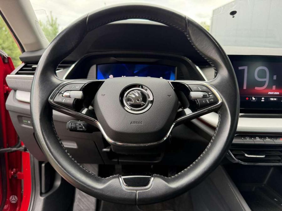 Sarkans Skoda Octavia 2022 Kauņa, ar dzinēja tilpumu 1.00 L un nobraukumu 171 tūkst. km par 12500 €, foto 24 vietnē AUTOMOTO.COM.LV