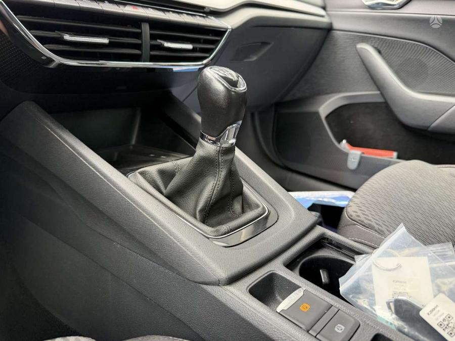 Sarkans Skoda Octavia 2022 Kauņa, ar dzinēja tilpumu 1.00 L un nobraukumu 171 tūkst. km par 12500 €, foto 38 vietnē AUTOMOTO.COM.LV