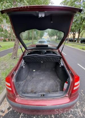 Красный Шкода Октавия 2005 в Рига, объемом двигателя 1.60 л и пробегом 313 тыс. км за 600 €, фото 6 на AUTOMOTO.COM.LV