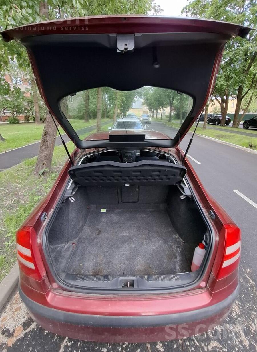Красный Шкода Октавия 2005 в Рига, объемом двигателя 1.60 л и пробегом 313 тыс. км за 600 €, фото 6 на AUTOMOTO.COM.LV
