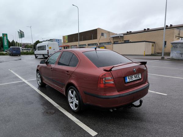 Red Skoda Octavia 2006 in Tallinn, with an engine capacity of 1.90 L and mileage of 276 thousand km for 1500 €, photo 3 on AUTOMOTO.COM.LV