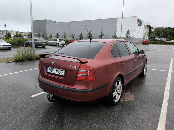 Red Skoda Octavia 2006 in Tallinn, with an engine capacity of 1.90 L and mileage of 276 thousand km for 1500 €, photo 4 on AUTOMOTO.COM.LV