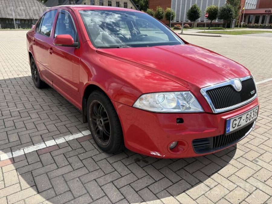 Red Skoda Octavia 2006 in Cesis, with an engine capacity of 2.00 L and mileage of 0 thousand km for 1250 €, photo 6 on AUTOMOTO.COM.LV