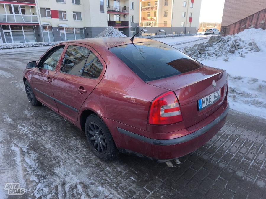 Sarkans Skoda Octavia 2007 Viļņa, ar dzinēja tilpumu 1.90 L un nobraukumu 292 tūkst. km par 760 €, foto 5 vietnē AUTOMOTO.COM.LV