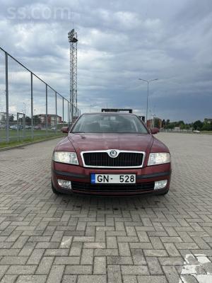 Sarkans Skoda Octavia 2007 Rīga, ar dzinēja tilpumu 2.00 L un nobraukumu 307 tūkst. km par 1800 €, foto 3 vietnē AUTOMOTO.COM.LV