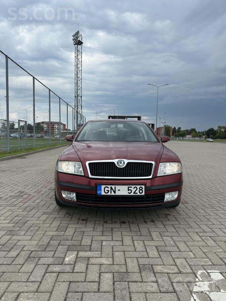 Sarkans Skoda Octavia 2007 Rīga, ar dzinēja tilpumu 2.00 L un nobraukumu 307 tūkst. km par 1800 €, foto 3 vietnē AUTOMOTO.COM.LV