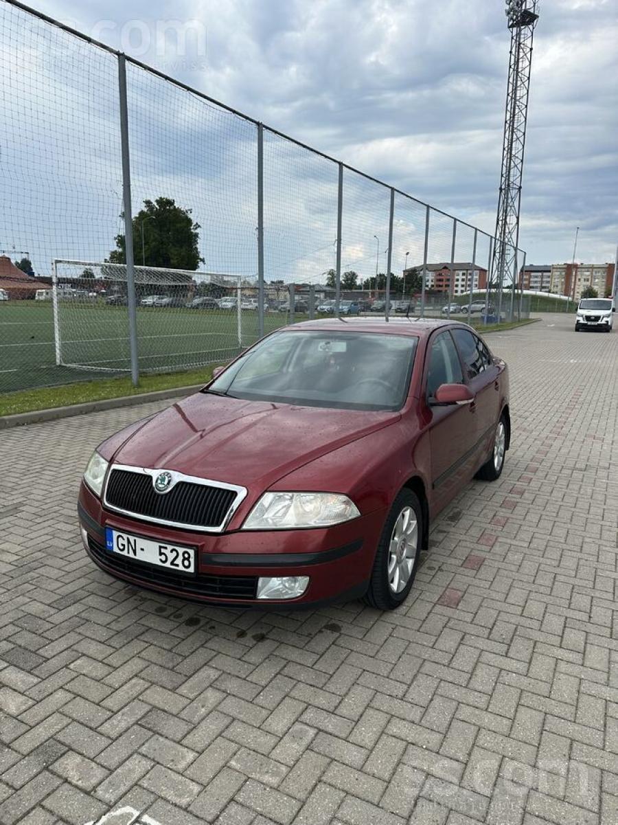 Sarkans Skoda Octavia 2007 Rīga, ar dzinēja tilpumu 2.00 L un nobraukumu 307 tūkst. km par 1800 €, foto 4 vietnē AUTOMOTO.COM.LV