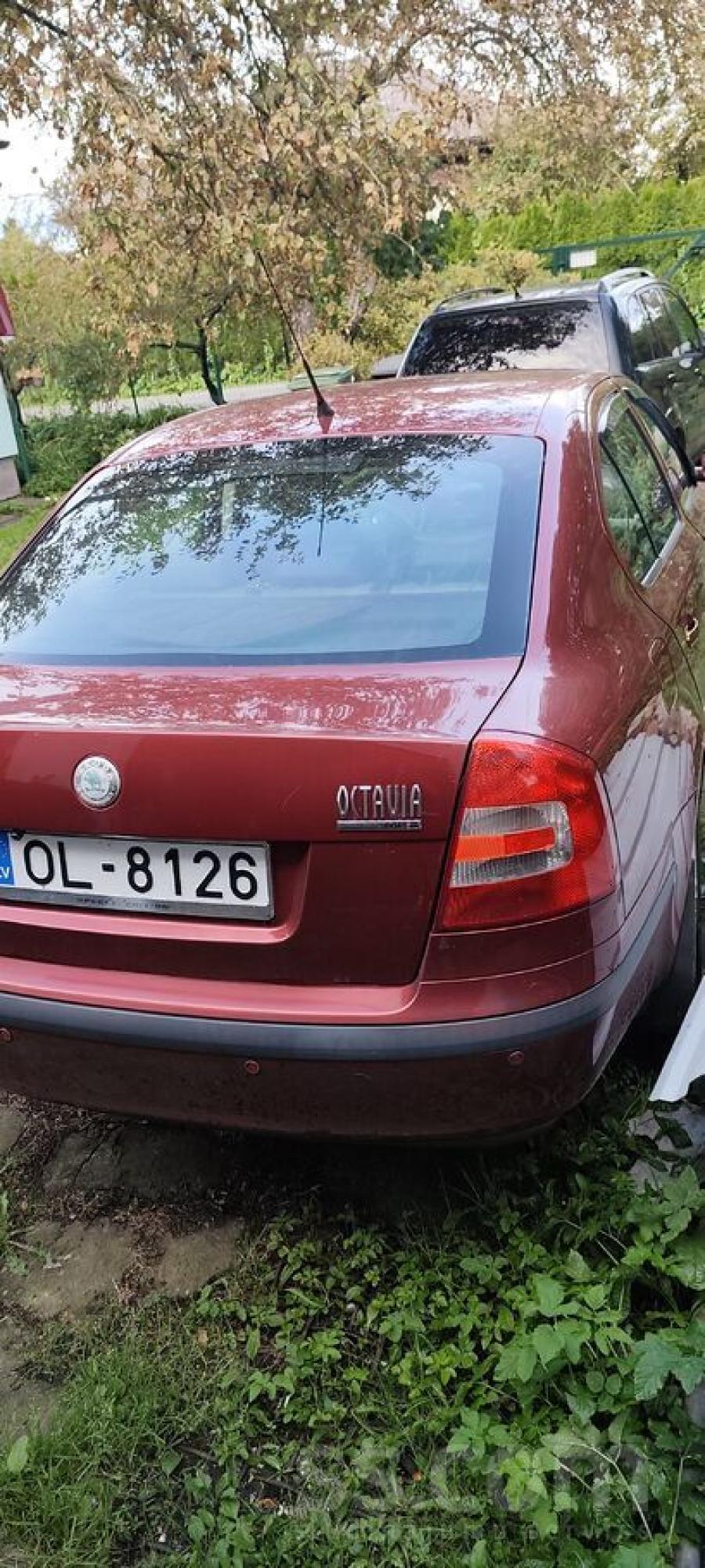 Красный Шкода Октавия 2008 в Рига, объемом двигателя 1.60 л и пробегом 139 тыс. км за 1000 €, фото 3 на AUTOMOTO.COM.LV