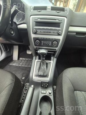 Red Skoda Octavia 2011 in Riga, with an engine capacity of 1.40 L and mileage of 208 thousand km for 1200 €, photo 6 on AUTOMOTO.COM.LV