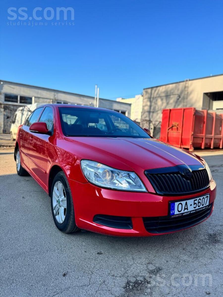 Sarkans Skoda Octavia 2012 Rīga, ar dzinēja tilpumu 1.60 L un nobraukumu 269 tūkst. km par 14600 €, foto 2 vietnē AUTOMOTO.COM.LV