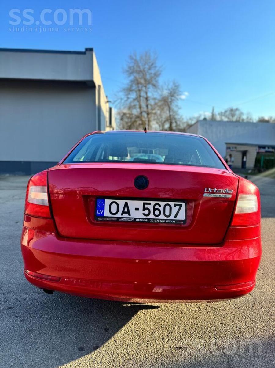 Sarkans Skoda Octavia 2012 Rīga, ar dzinēja tilpumu 1.60 L un nobraukumu 269 tūkst. km par 14600 €, foto 4 vietnē AUTOMOTO.COM.LV