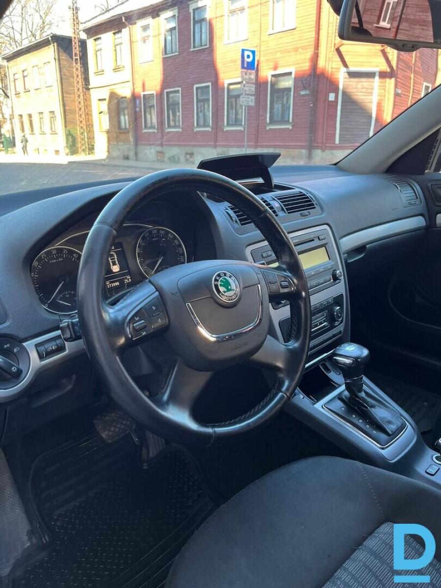 Sarkans Skoda Octavia 2012 Rīga, ar dzinēja tilpumu 1.60 L un nobraukumu 273 tūkst. km par 3200 €, foto 6 vietnē AUTOMOTO.COM.LV