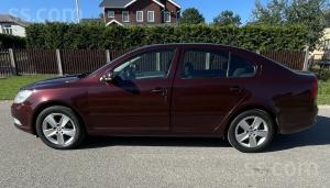 Red Skoda Octavia 2012 in Riga, with an engine capacity of 1.60 L and mileage of 400 thousand km for 3750 €, photo 3 on AUTOMOTO.COM.LV
